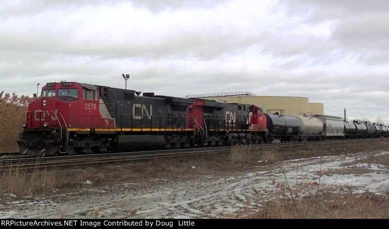 CN 2578